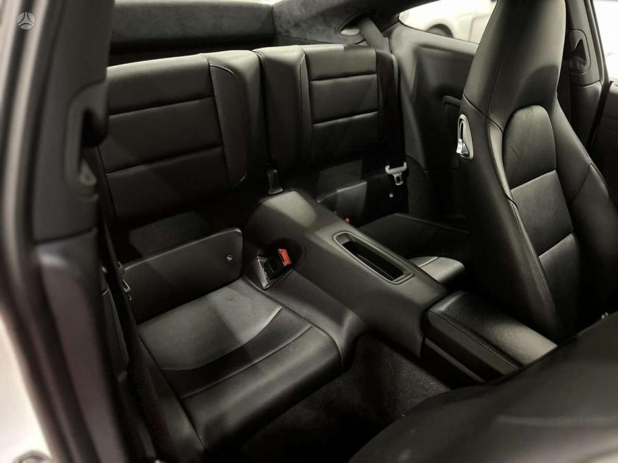 Balts Porsche 911 2018 Viļņa, ar dzinēja tilpumu 2.98 L un nobraukumu 27 tūkst. km par 77900 €, foto 20 vietnē AUTOMOTO.COM.LV