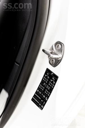 Белый Порше 911 2020 в Огре, объемом двигателя 3.00 л и пробегом 155 тыс. км за 109000 €, фото 14 на AUTOMOTO.COM.LV