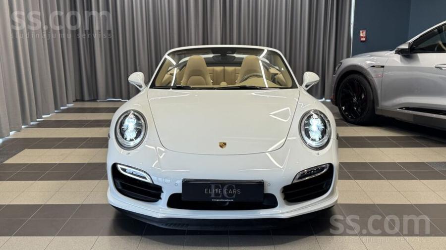 Белый Порше 911 2013 в Рига, объемом двигателя 3.80 л и пробегом 22 тыс. км за 134990 €, фото 9 на AUTOMOTO.COM.LV