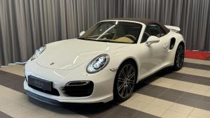 Balts Porsche 911 2013 Rīga, ar dzinēja tilpumu 3.80 L un nobraukumu 22 tūkst. km par 134990 €, foto 24 vietnē AUTOMOTO.COM.LV