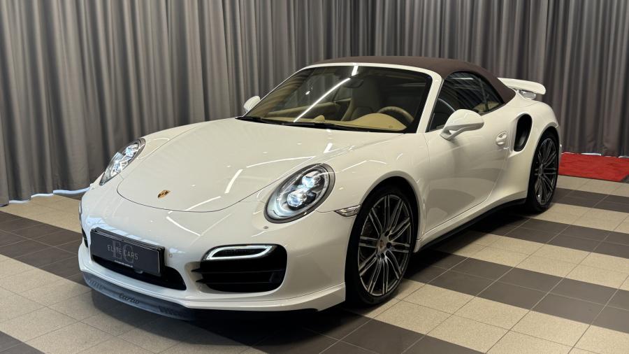 Balts Porsche 911 2013 Rīga, ar dzinēja tilpumu 3.80 L un nobraukumu 22 tūkst. km par 134990 €, foto 25 vietnē AUTOMOTO.COM.LV