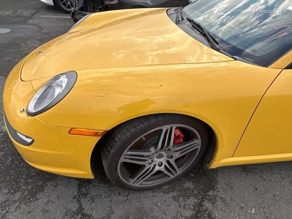 Dzeltens Porsche 911 2007 Ukmergė, ar dzinēja tilpumu 3.82 L un nobraukumu 78 tūkst. km par 41990 €, foto 6 vietnē AUTOMOTO.COM.LV