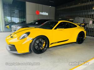Желтый Порше 911 2024 в Таллин, объемом двигателя 4.00 л и пробегом 15 тыс. км за 220000 €, фото 7 на AUTOMOTO.COM.LV