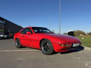 Red Porsche 924 1987 in Vilnius, with an engine capacity of 2.48 L and mileage of 150 thousand km for 9900 €, photo  on AUTOMOTO.COM.LV