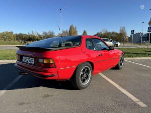 Red Porsche 924 1987 in Vilnius, with an engine capacity of 2.48 L and mileage of 150 thousand km for 9900 €, photo 4 on AUTOMOTO.COM.LV