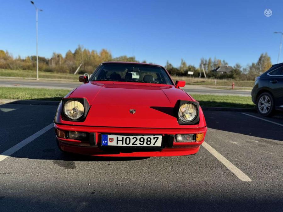 Red Porsche 924 1987 in Vilnius, with an engine capacity of 2.48 L and mileage of 150 thousand km for 9900 €, photo 5 on AUTOMOTO.COM.LV