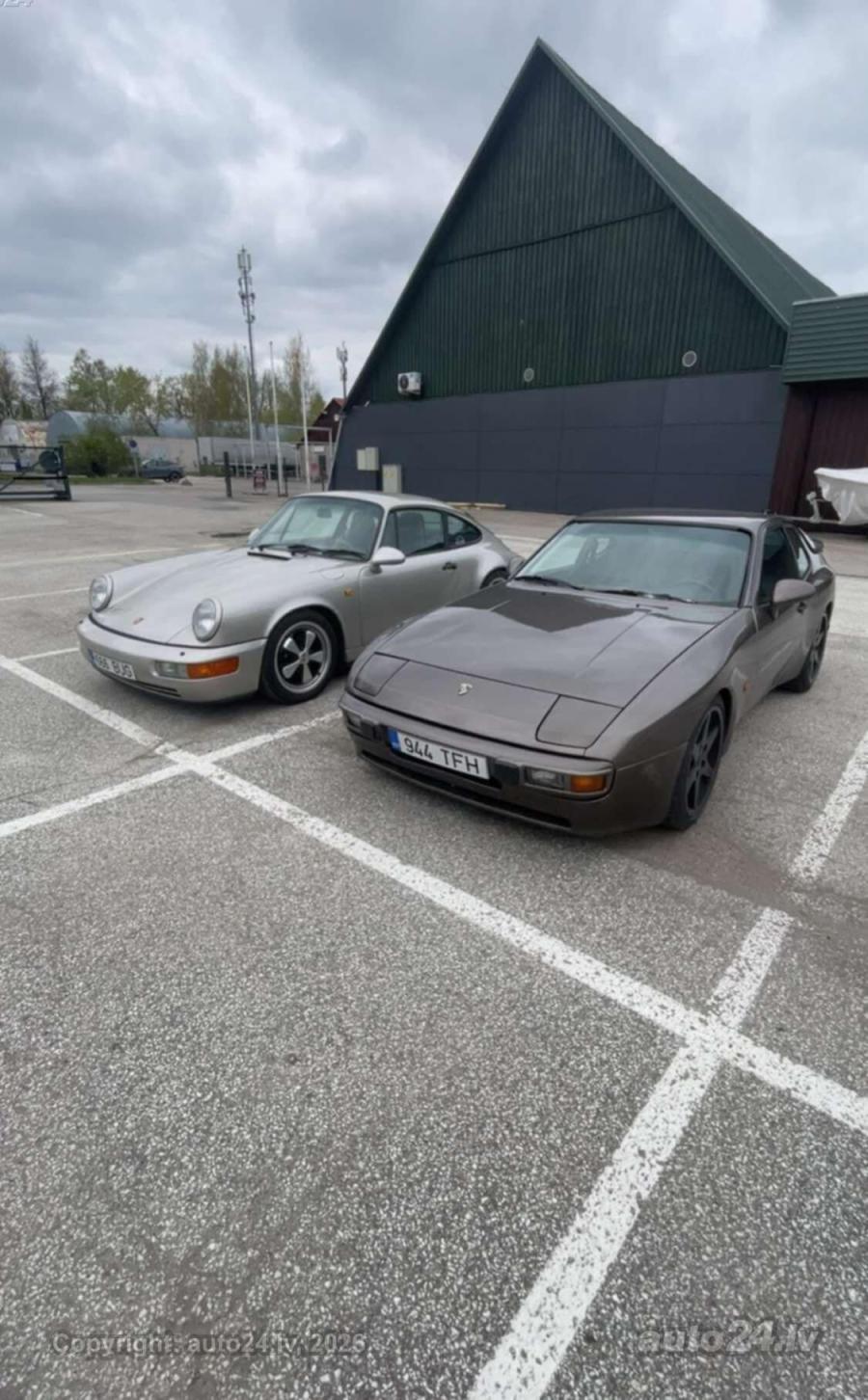 Brown Porsche 944 1983 in Tallinn, with an engine capacity of 2.50 L and mileage of 99 thousand km for 11900 €, photo 13 on AUTOMOTO.COM.LV