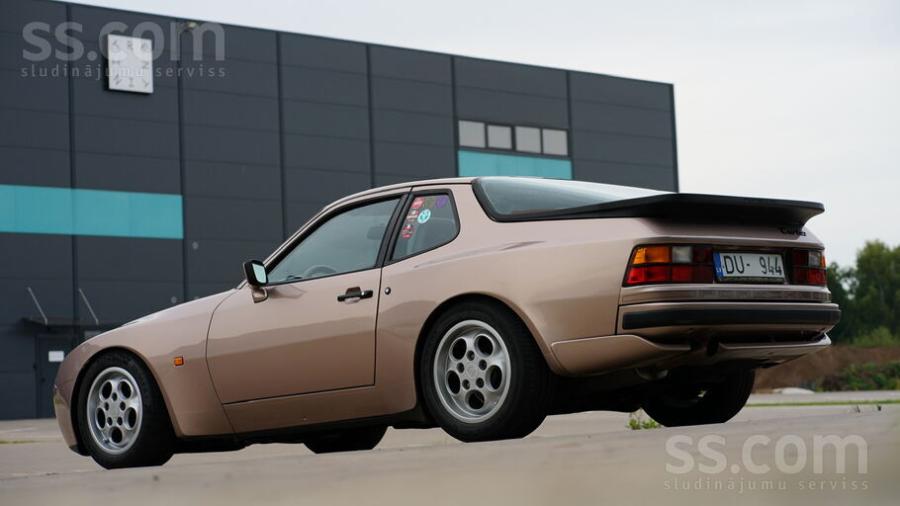 Brown Porsche 944 1988 in Riga, with an engine capacity of 2.50 L and mileage of 243 thousand km for 27000 €, photo 5 on AUTOMOTO.COM.LV