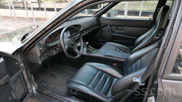 Pelēks Porsche 944 1985 Rīga, ar dzinēja tilpumu 2.50 L un nobraukumu 215 tūkst. km par 13200 €, foto 4 vietnē AUTOMOTO.COM.LV