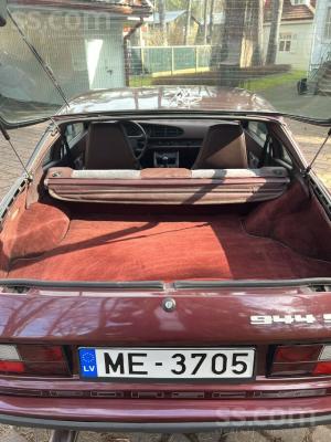 Sarkans Porsche 944 1987 Rīga, ar dzinēja tilpumu 2.50 L un nobraukumu 149 tūkst. km par 17000 €, foto 7 vietnē AUTOMOTO.COM.LV