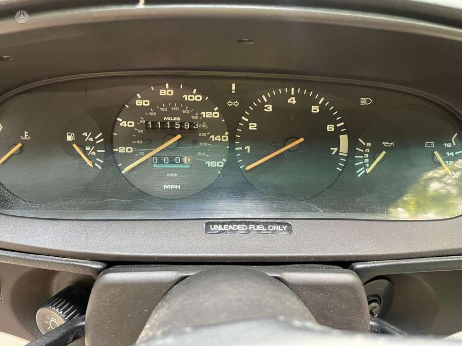 Красный Порше 944 1989 в Алитус, объемом двигателя 2.48 л и пробегом 180 тыс. км за 5000 €, фото 14 на AUTOMOTO.COM.LV