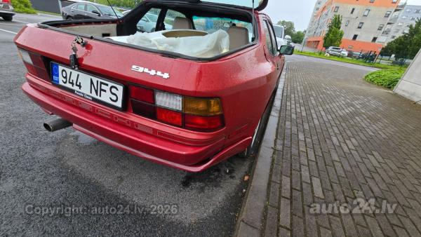 Sarkans Porsche 944 1987 Tallina, ar dzinēja tilpumu 2.50 L un nobraukumu 0 tūkst. km par 7500 €, foto 7 vietnē AUTOMOTO.COM.LV