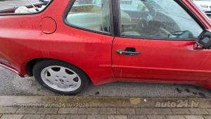 Red Porsche 944 1987 in Tallinn, with an engine capacity of 2.50 L and mileage of 0 thousand km for 7500 €, photo 13 on AUTOMOTO.COM.LV