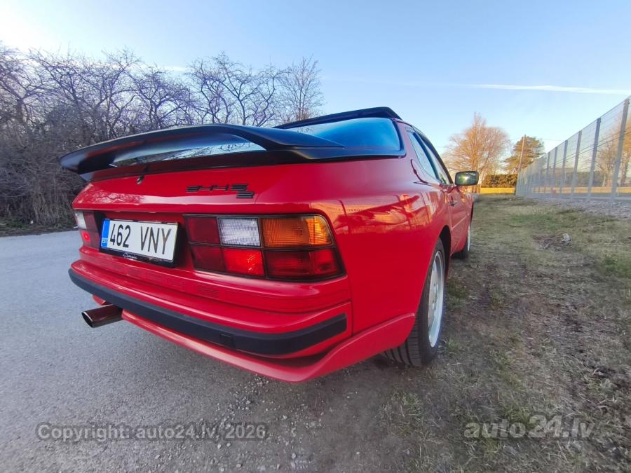 Red Porsche 944 1991 in Tallinn, with an engine capacity of 3.00 L and mileage of 253 thousand km for 22900 €, photo 7 on AUTOMOTO.COM.LV
