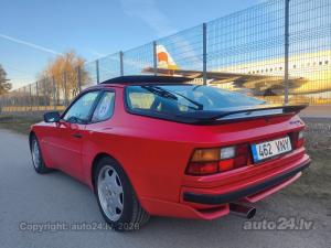 Red Porsche 944 1991 in Tallinn, with an engine capacity of 3.00 L and mileage of 253 thousand km for 22900 €, photo 9 on AUTOMOTO.COM.LV