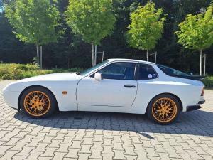 White Porsche 944 1989 in Klaipeda, with an engine capacity of 2.99 L and mileage of 192 thousand km for 18500 €, photo 3 on AUTOMOTO.COM.LV