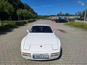 White Porsche 944 1989 in Klaipeda, with an engine capacity of 2.99 L and mileage of 192 thousand km for 18500 €, photo 5 on AUTOMOTO.COM.LV