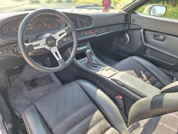 Balts Porsche 944 1989 Klaipėda, ar dzinēja tilpumu 2.99 L un nobraukumu 192 tūkst. km par 18500 €, foto 11 vietnē AUTOMOTO.COM.LV