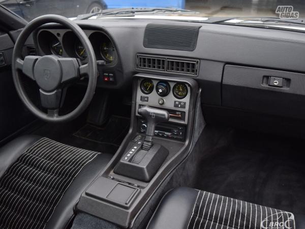 Balts Porsche 944 1990 Rīga, ar dzinēja tilpumu 2.50 L un nobraukumu 61 tūkst. km par 11900 €, foto 8 vietnē AUTOMOTO.COM.LV
