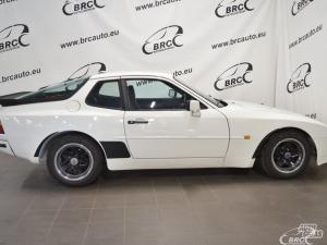 White Porsche 944 1990 in Riga, with an engine capacity of 2.50 L and mileage of 61 thousand km for 11900 €, photo 22 on AUTOMOTO.COM.LV