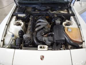 White Porsche 944 1990 in Riga, with an engine capacity of 2.50 L and mileage of 61 thousand km for 11900 €, photo 24 on AUTOMOTO.COM.LV