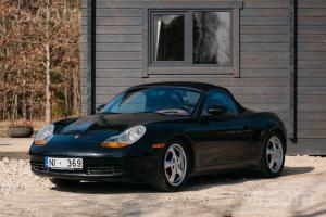 Black Porsche Boxster 1997 in Riga, with an engine capacity of 2.50 L and mileage of 80 thousand km for 13900 €, photo  on AUTOMOTO.COM.LV