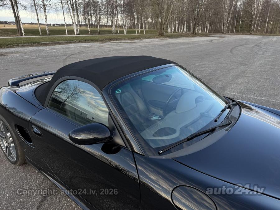 Melns Porsche Boxster 1997 Tallina, ar dzinēja tilpumu 2.50 L un nobraukumu 177 tūkst. km par 15000 €, foto 13 vietnē AUTOMOTO.COM.LV