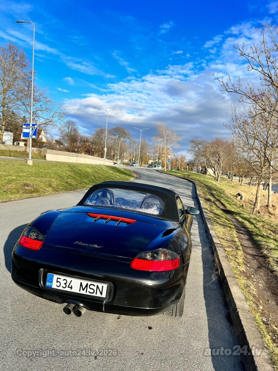 Black Porsche Boxster 1997 in Tallinn, with an engine capacity of 2.50 L and mileage of 78 thousand km for 17000 €, photo 5 on AUTOMOTO.COM.LV