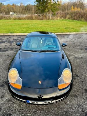 Black Porsche Boxster 1998 in Tallinn, with an engine capacity of 2.50 L and mileage of 136 thousand km for 17000 €, photo 13 on AUTOMOTO.COM.LV