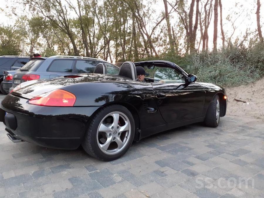 Melns Porsche Boxster 2000 Rīga, ar dzinēja tilpumu 2.70 L un nobraukumu 130 tūkst. km par 14999 €, foto 5 vietnē AUTOMOTO.COM.LV