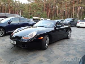 Melns Porsche Boxster 2000 Rīga, ar dzinēja tilpumu 2.70 L un nobraukumu 130 tūkst. km par 14999 €, foto 1 vietnē AUTOMOTO.COM.LV