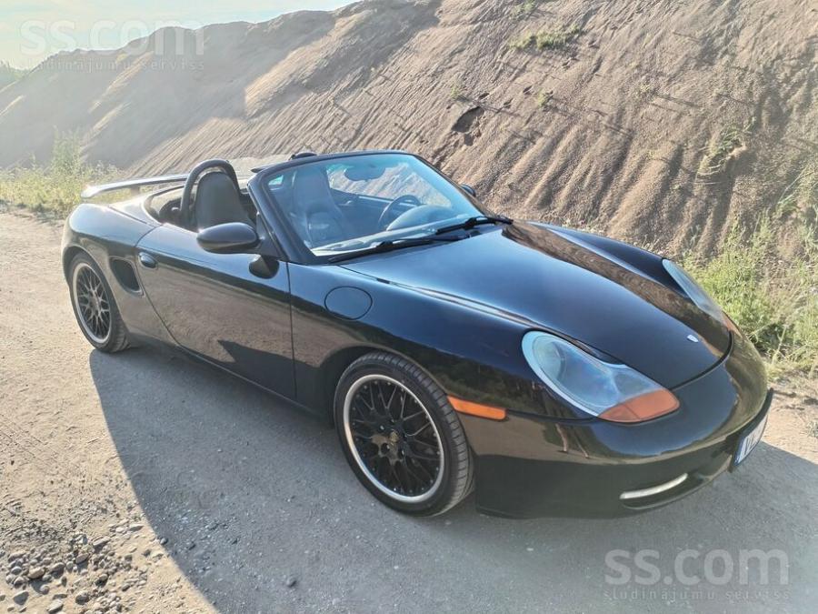 Melns Porsche Boxster 2000 Rīga, ar dzinēja tilpumu 2.70 L un nobraukumu 194 tūkst. km par 10900 €, foto 1 vietnē AUTOMOTO.COM.LV