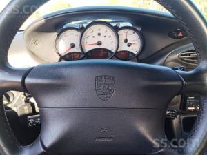 Melns Porsche Boxster 2000 Rīga, ar dzinēja tilpumu 2.70 L un nobraukumu 194 tūkst. km par 10900 €, foto 3 vietnē AUTOMOTO.COM.LV