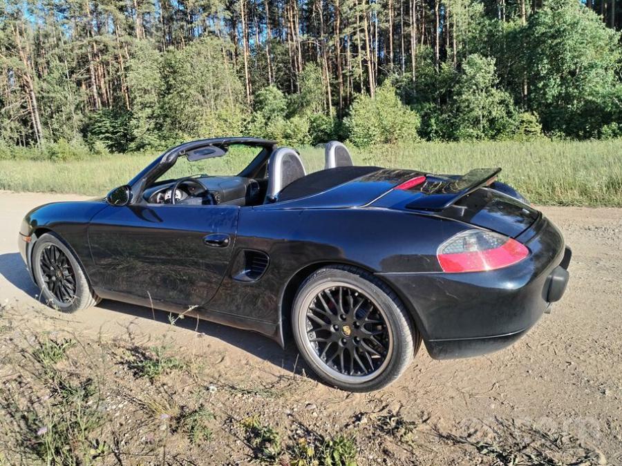 Melns Porsche Boxster 2000 Rīga, ar dzinēja tilpumu 2.70 L un nobraukumu 194 tūkst. km par 10900 €, foto 14 vietnē AUTOMOTO.COM.LV
