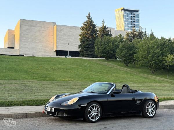 Melns Porsche Boxster 2002 Viļņa, ar dzinēja tilpumu 2.70 L un nobraukumu 66 tūkst. km par 15600 €, foto 4 vietnē AUTOMOTO.COM.LV