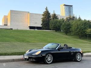 Black Porsche Boxster 2002 in Vilnius, with an engine capacity of 2.69 L and mileage of 66 thousand km for 15600 €, photo 3 on AUTOMOTO.COM.LV