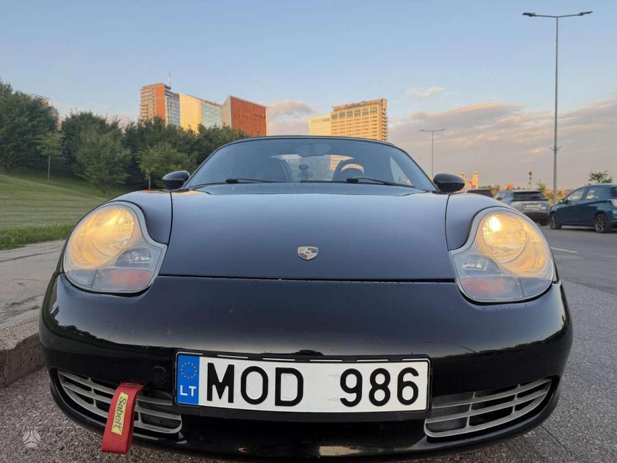 Black Porsche Boxster 2002 in Vilnius, with an engine capacity of 2.69 L and mileage of 66 thousand km for 15600 €, photo 10 on AUTOMOTO.COM.LV