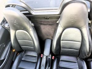 Black Porsche Boxster 2002 in Vilnius, with an engine capacity of 2.69 L and mileage of 66 thousand km for 15600 €, photo 15 on AUTOMOTO.COM.LV