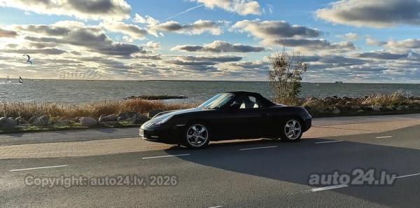 Black Porsche Boxster 2002 in Johvi, with an engine capacity of 2.70 L and mileage of 200 thousand km for 10500 €, photo 4 on AUTOMOTO.COM.LV