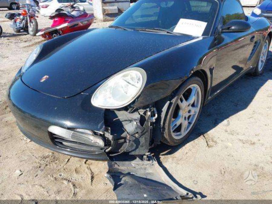 Melns Porsche Boxster 2005 Klaipėda, ar dzinēja tilpumu 2.69 L un nobraukumu 68 tūkst. km par 4000 €, foto 6 vietnē AUTOMOTO.COM.LV