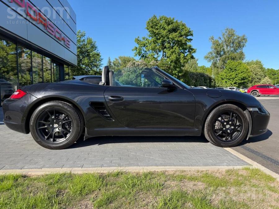 Black Porsche Boxster 2007 in Riga, with an engine capacity of 2.70 L and mileage of 71 thousand km for 25900 €, photo 5 on AUTOMOTO.COM.LV