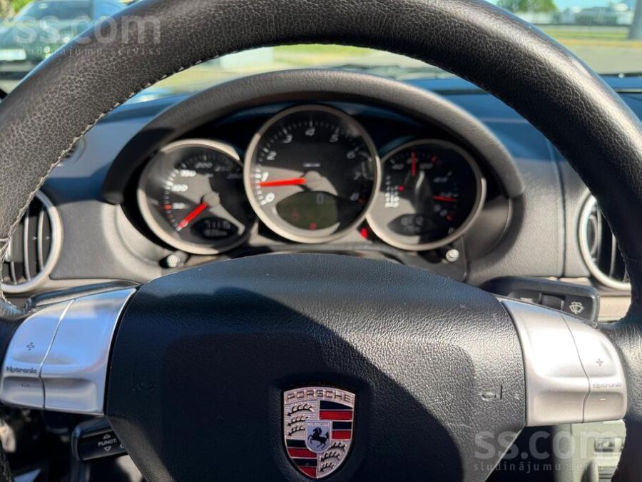 Black Porsche Boxster 2007 in Riga, with an engine capacity of 2.70 L and mileage of 71 thousand km for 25900 €, photo 10 on AUTOMOTO.COM.LV