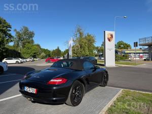 Black Porsche Boxster 2007 in Riga, with an engine capacity of 2.70 L and mileage of 71 thousand km for 25900 €, photo 15 on AUTOMOTO.COM.LV