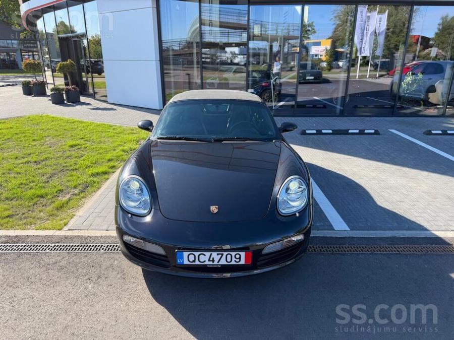 Black Porsche Boxster 2007 in Riga, with an engine capacity of 2.70 L and mileage of 71 thousand km for 25900 €, photo 17 on AUTOMOTO.COM.LV