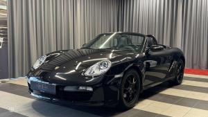 Melns Porsche Boxster 2007 Rīga, ar dzinēja tilpumu 2.69 L un nobraukumu 71 tūkst. km par 27990 €, foto  vietnē AUTOMOTO.COM.LV