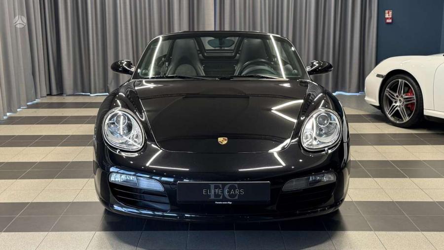 Black Porsche Boxster 2007 in Riga, with an engine capacity of 2.69 L and mileage of 71 thousand km for 27990 €, photo 3 on AUTOMOTO.COM.LV
