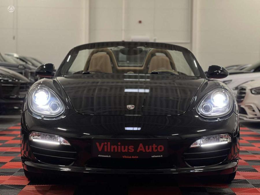 Melns Porsche Boxster 2011 Viļņa, ar dzinēja tilpumu 3.44 L un nobraukumu 111 tūkst. km par 27000 €, foto 3 vietnē AUTOMOTO.COM.LV
