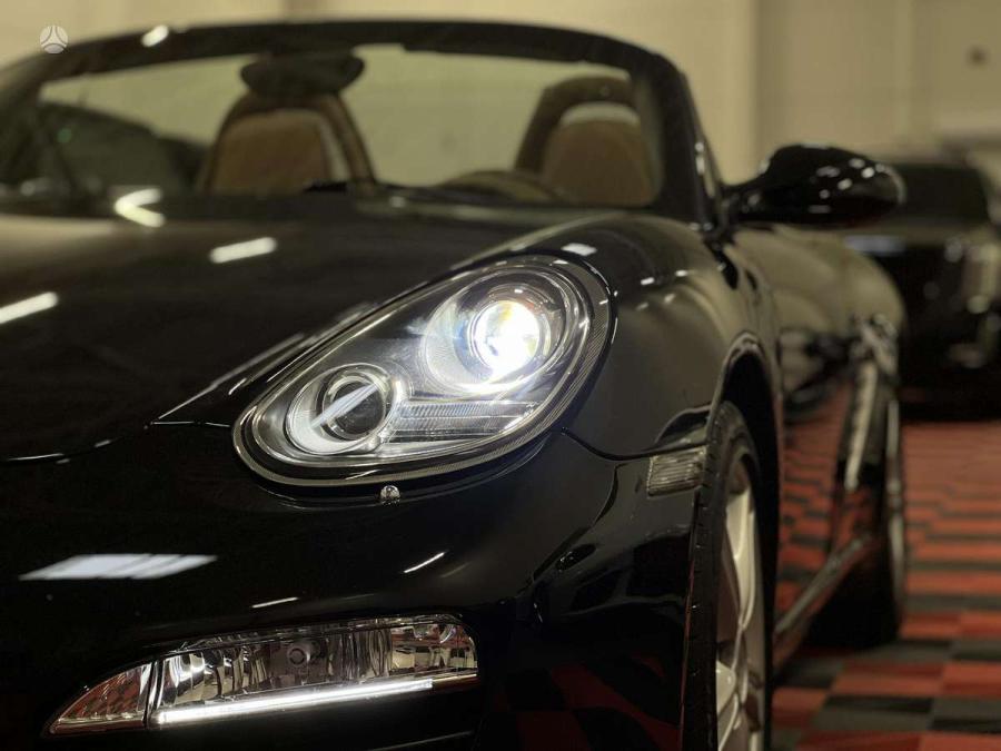 Melns Porsche Boxster 2011 Viļņa, ar dzinēja tilpumu 3.44 L un nobraukumu 111 tūkst. km par 27000 €, foto 9 vietnē AUTOMOTO.COM.LV