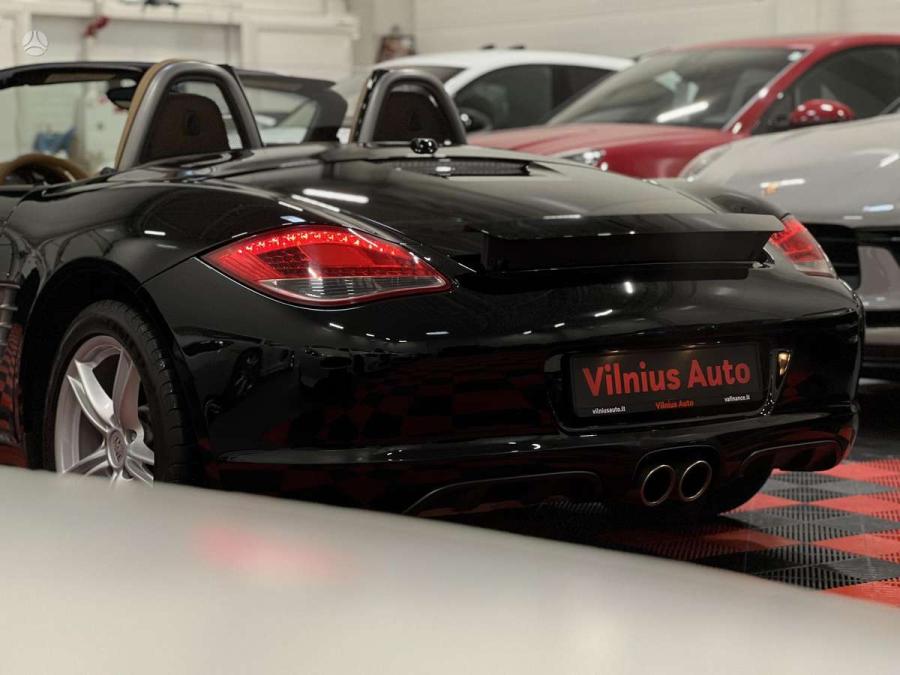 Melns Porsche Boxster 2011 Viļņa, ar dzinēja tilpumu 3.44 L un nobraukumu 111 tūkst. km par 27000 €, foto 10 vietnē AUTOMOTO.COM.LV