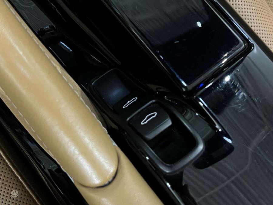 Melns Porsche Boxster 2011 Viļņa, ar dzinēja tilpumu 3.44 L un nobraukumu 111 tūkst. km par 27000 €, foto 32 vietnē AUTOMOTO.COM.LV
